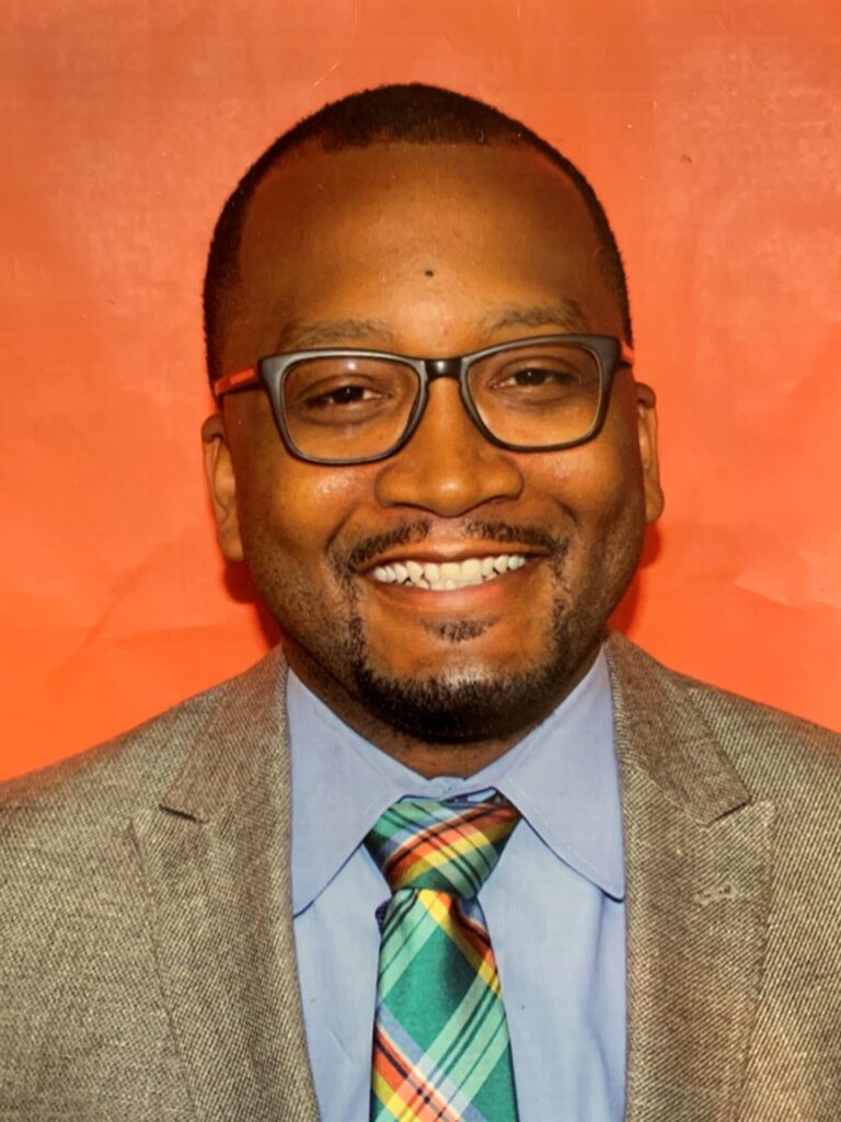 Seeing Sustainability All Around as Principal for a Day - Urban Green Lab